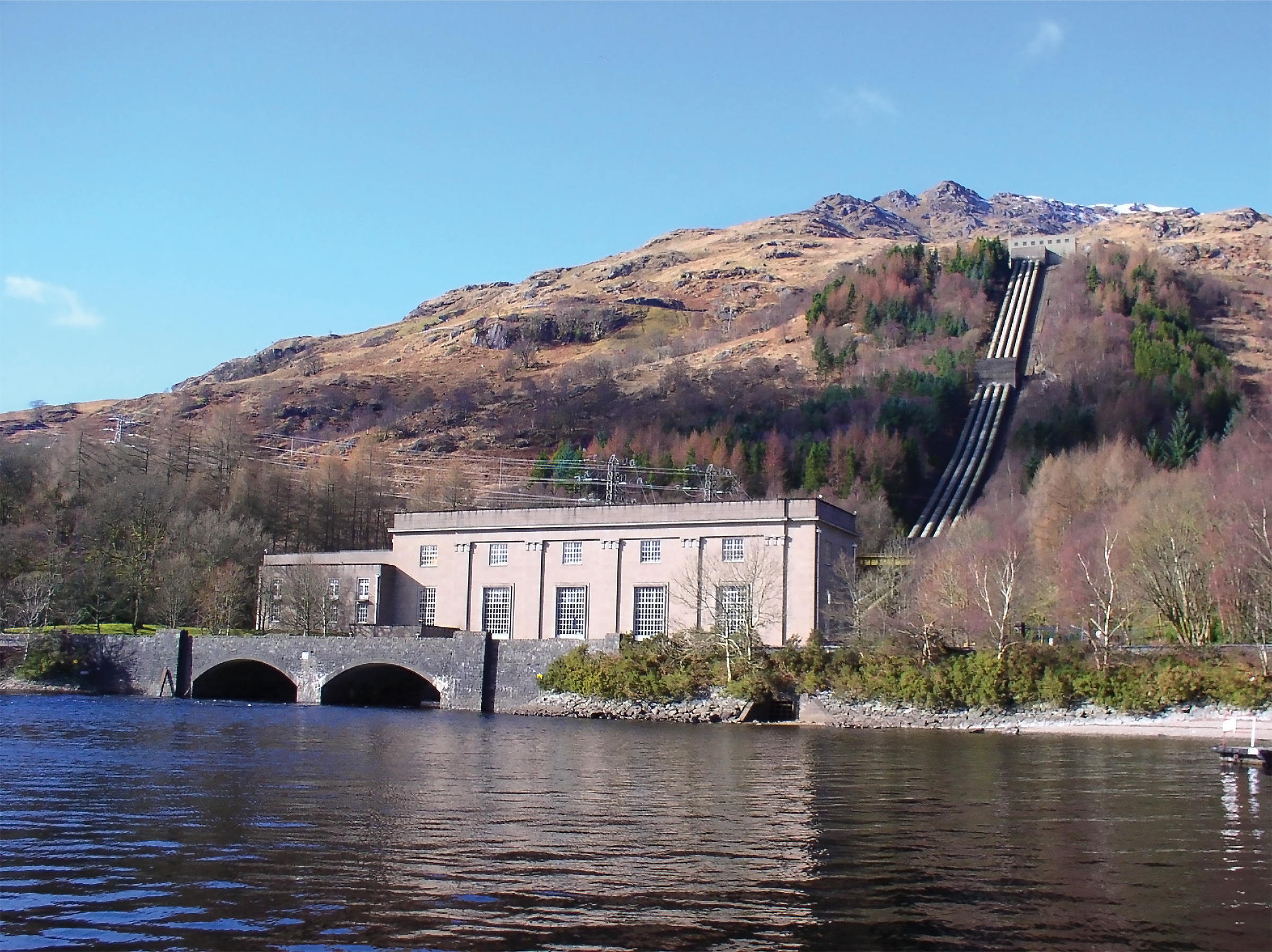 Inclined Goods Lift - Loch Sloy - SCX | Specialist Handling Solutions