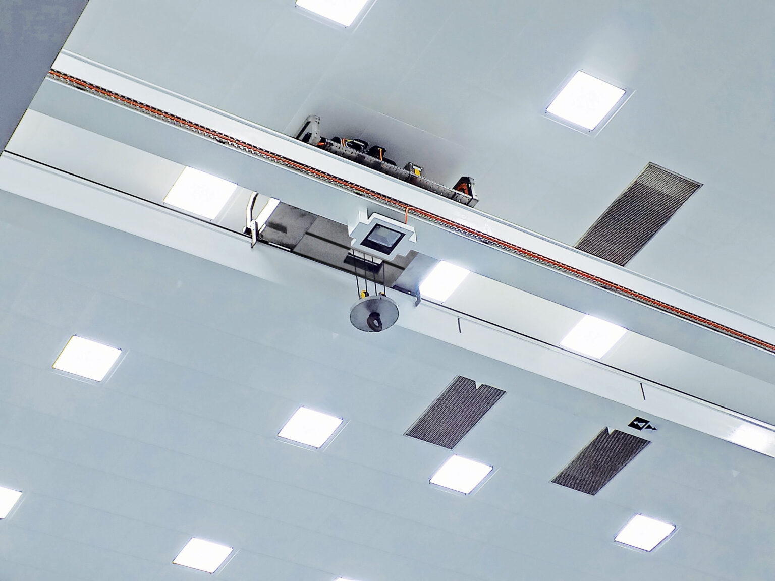 Defence Cranes - SCX | Specialist Handling Solutions